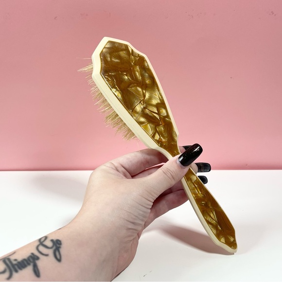 Vintage | Accents | Vintage Retro Victorian Vanity Brush | Poshmark
